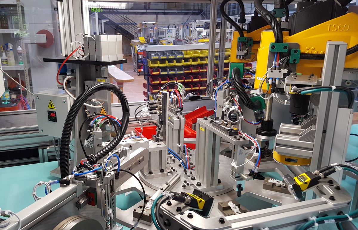 Machines spéciales automatique & semi automatique